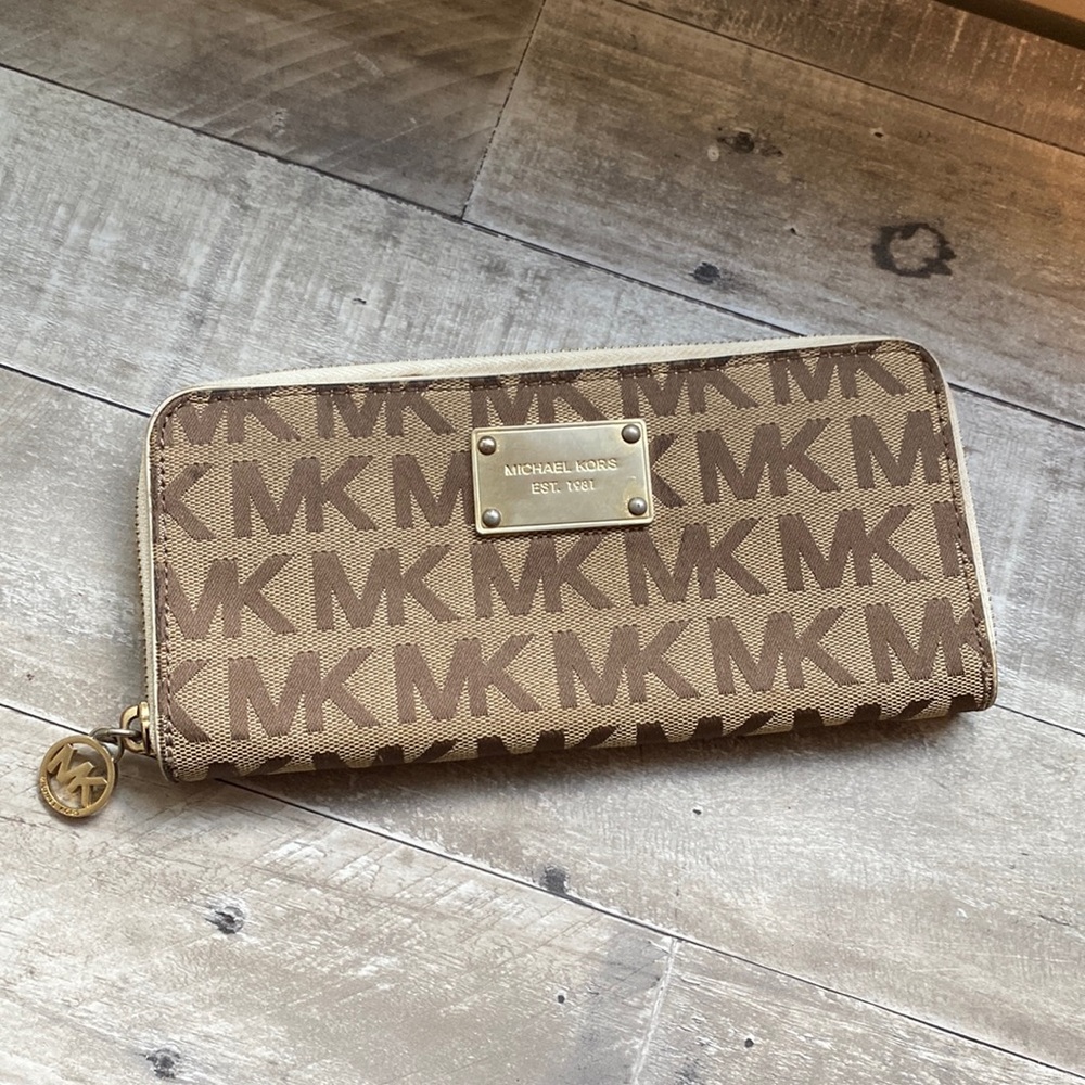 Mk Long Wallet - Gem